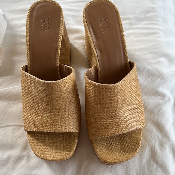 Nordstrom Rack | Shoes | Nordstrom Rack Alyssa Platform Sandal Heels ...